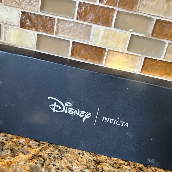 Invicta | Accessories | Invicta Limited Edition Disney Minnie Mouse ...